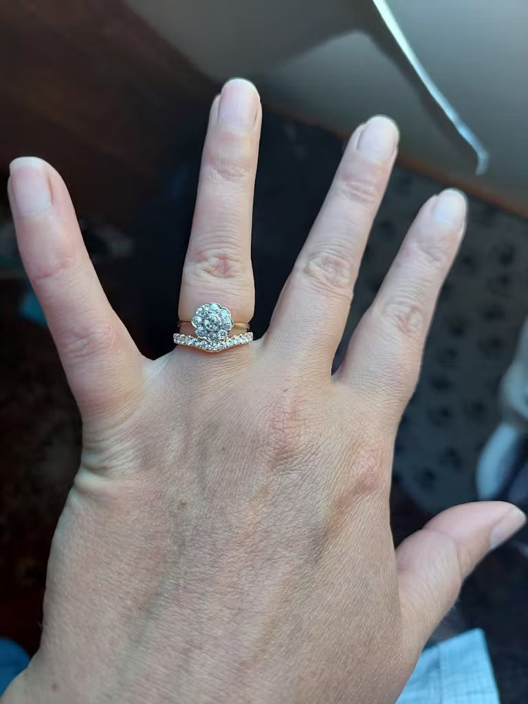 Bending Tradition: The Curved Wedding Rings Trend Explained – SH Jewellery