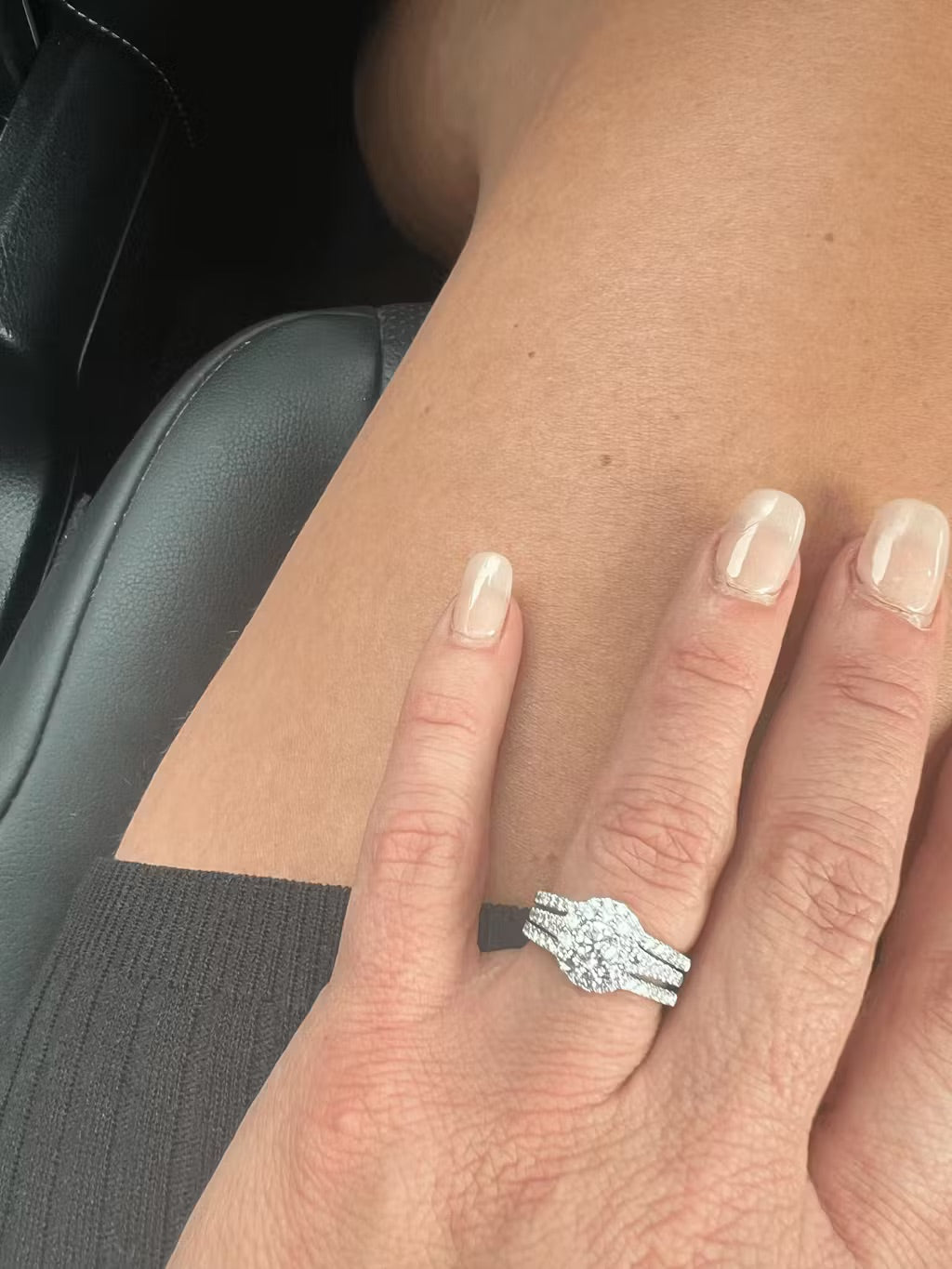 Bending Tradition: The Curved Wedding Rings Trend Explained – SH Jewellery