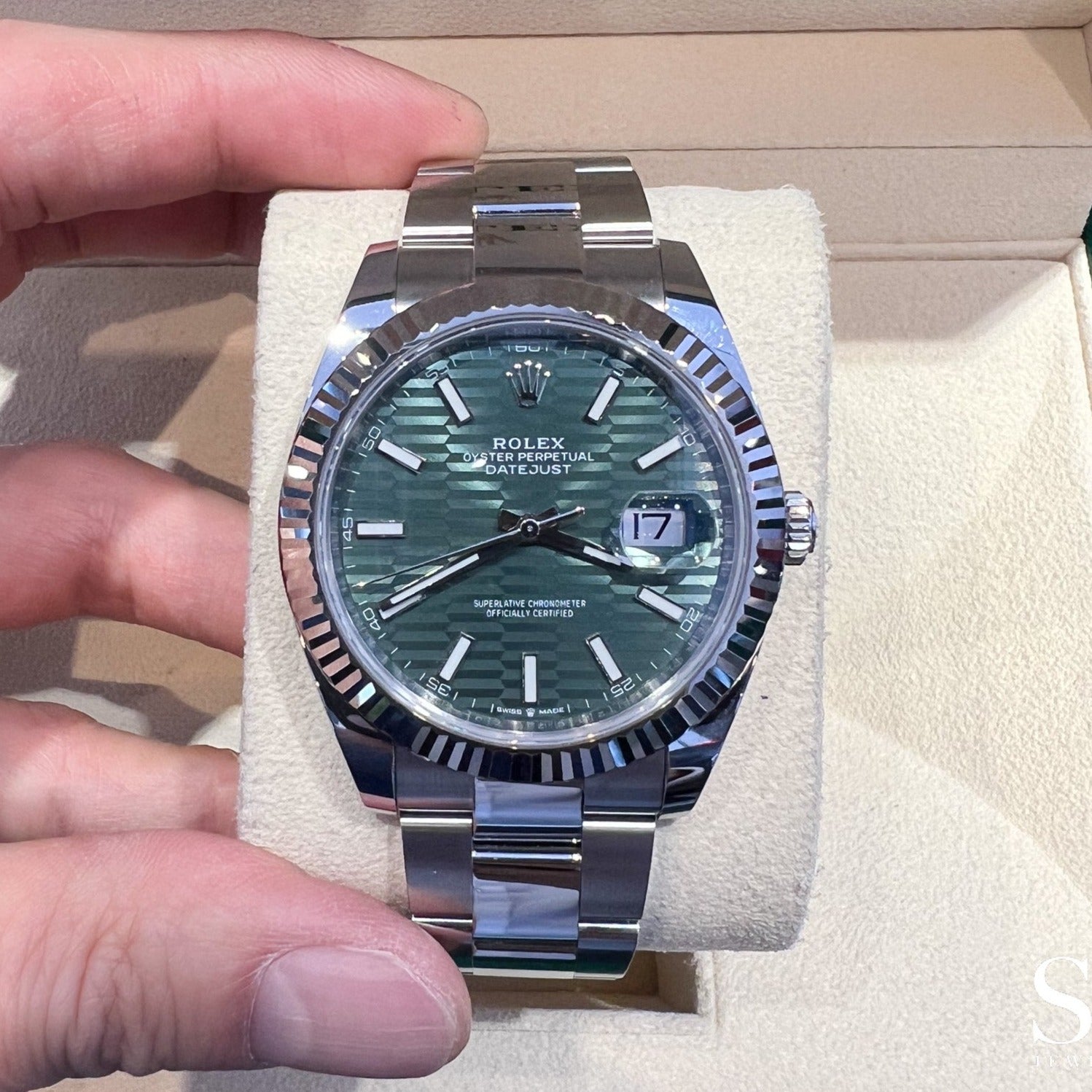 Rolex Datejust 41mm Steel/WG Green Motif Dial 2023 Ref 126334 (#11.330 ...